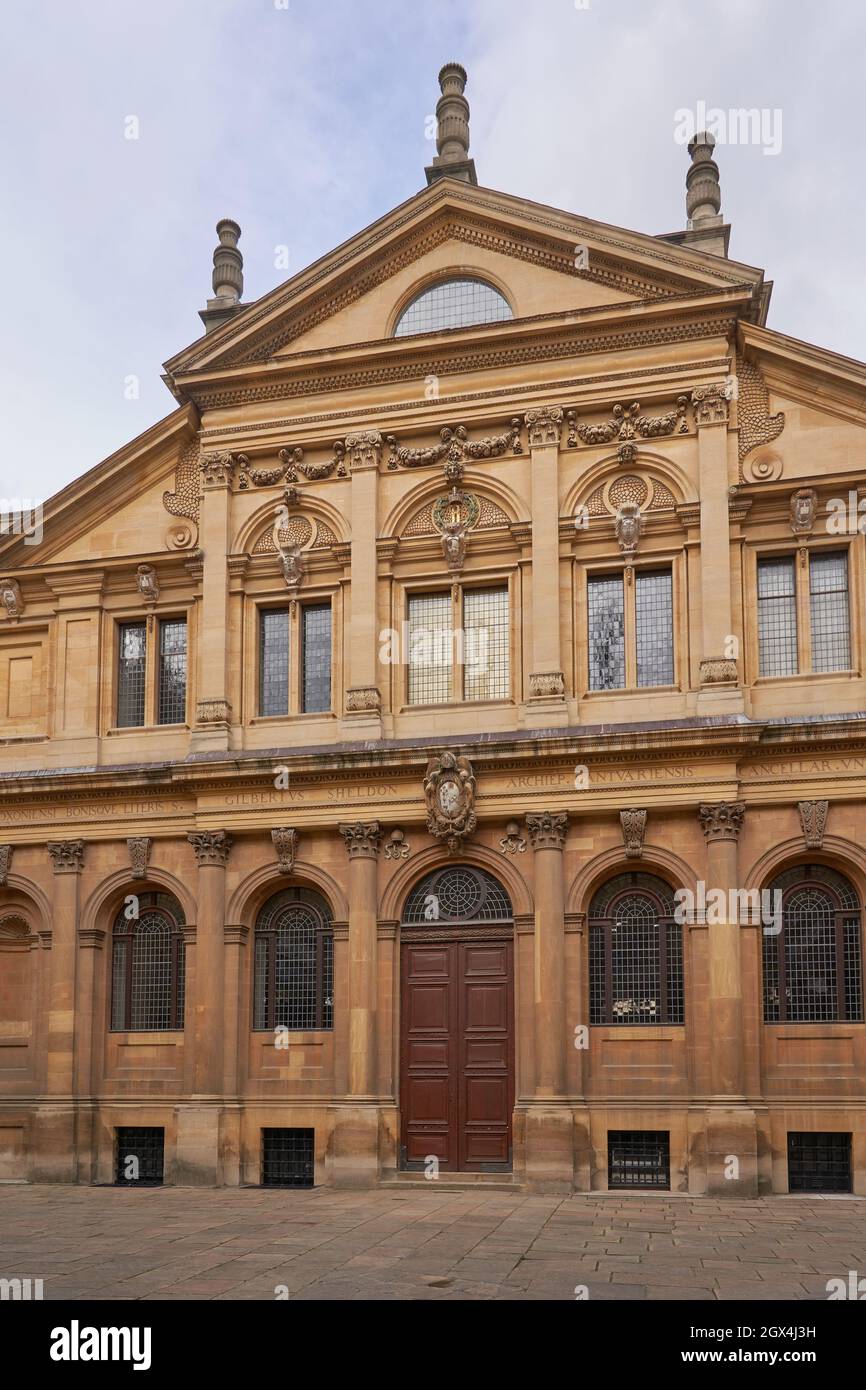 The south facade of The Sheldonian Theatre, Oxford Stock Photo - Alamy