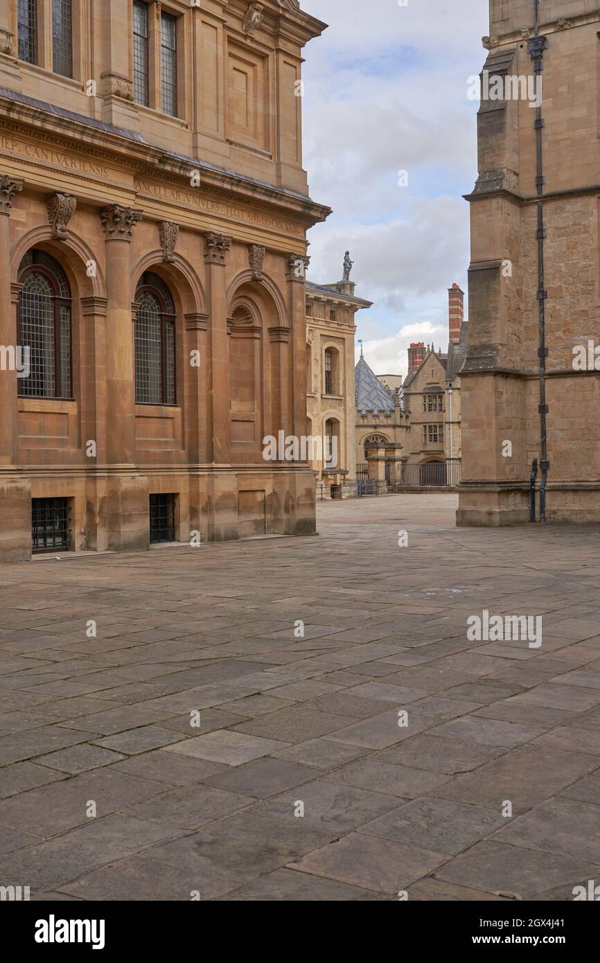 Corner of The Sheldonian Theatre and quadrangle, Oxford Stock Photo - Alamy