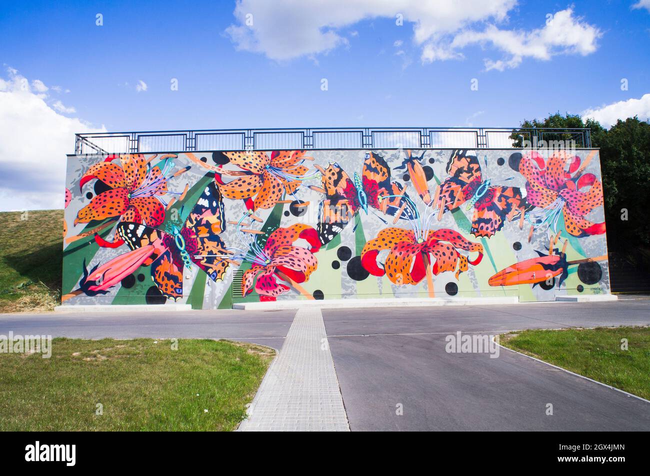 Prague flora metro station hi-res stock photography and images - Alamy