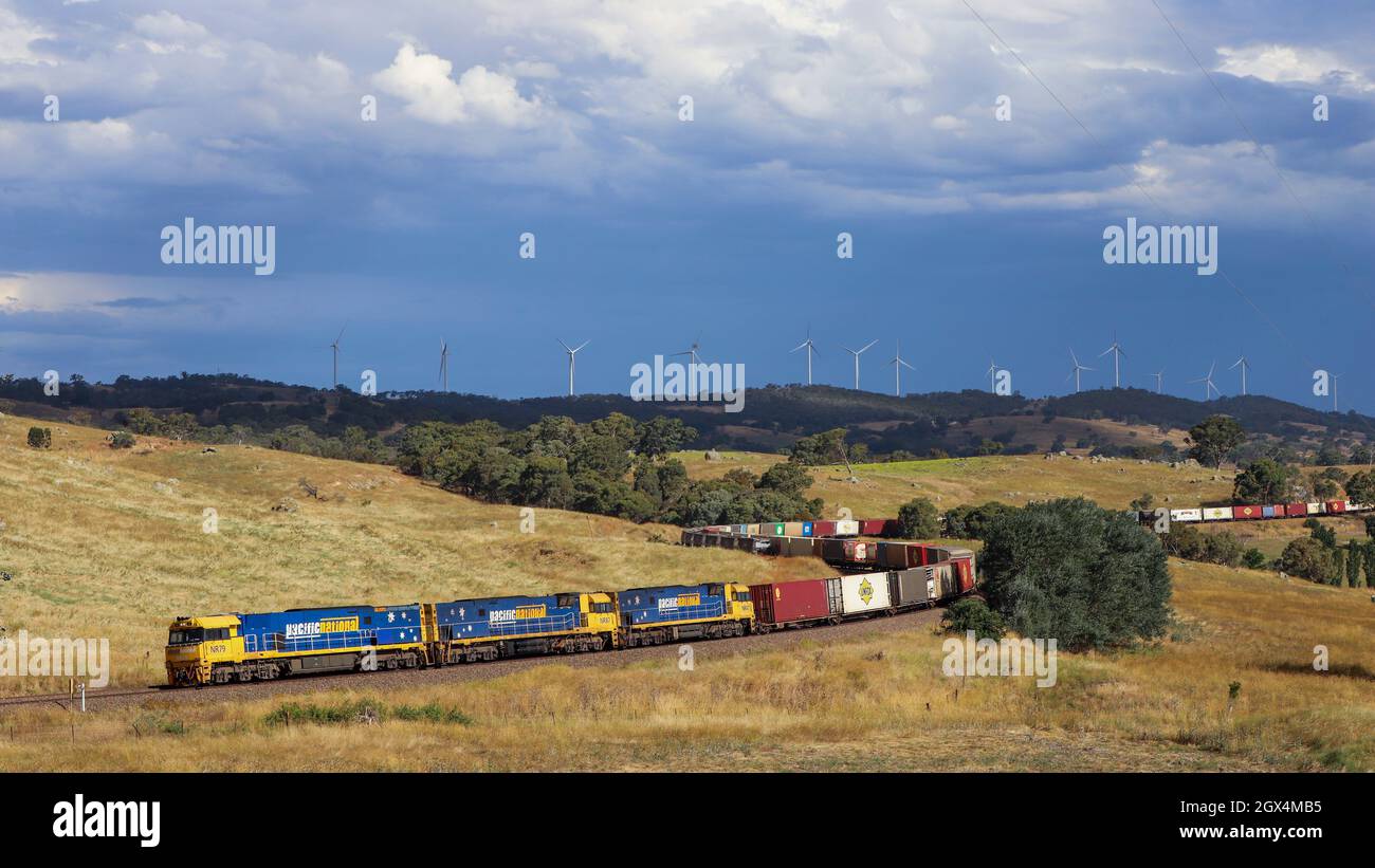 Pacific national locomotive hi-res stock photography and images - Alamy