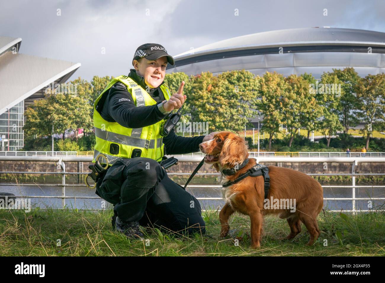 Police dog handler scotland hi-res stock photography and images - Alamy