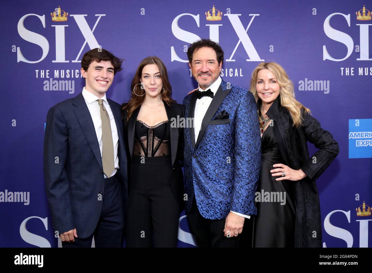 New York, NY, USA. 3rd Oct, 2021. Kevin McCollum, Lynnette Perry and family arrive at the ...