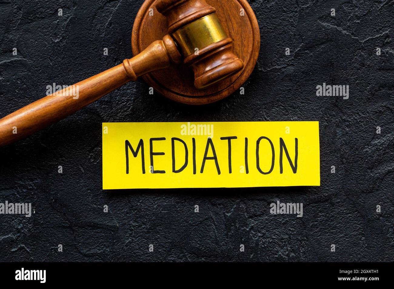 Mediation concept. Judge gavel on table. Conflict and dispute resolve ...