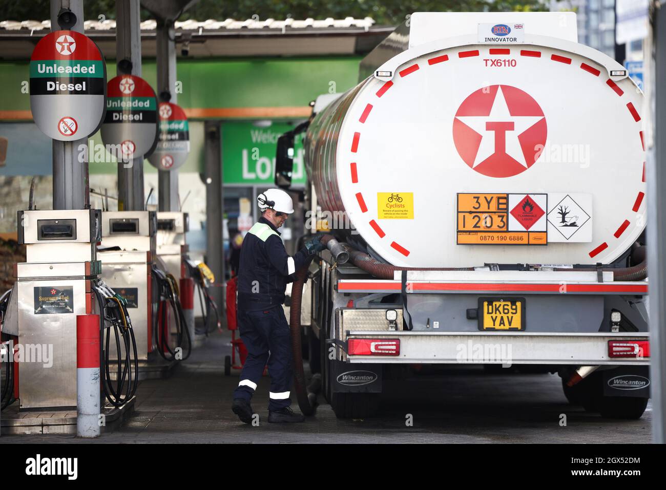 Texaco Fuel Tanker High Resolution Stock Photography and Images - Alamy