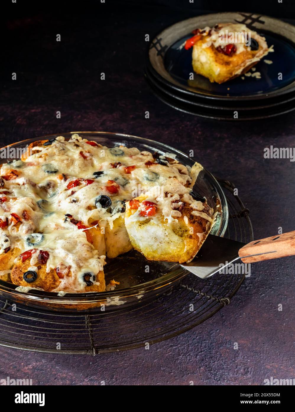 Pizza pull hi-res stock photography and images - Alamy