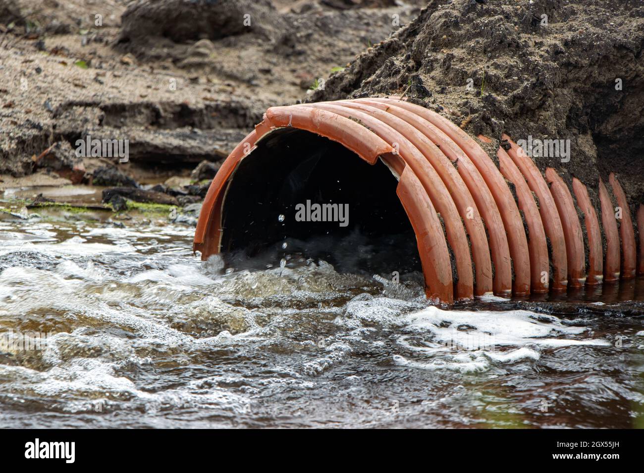 Flexible pipe hi-res stock photography and images - Alamy