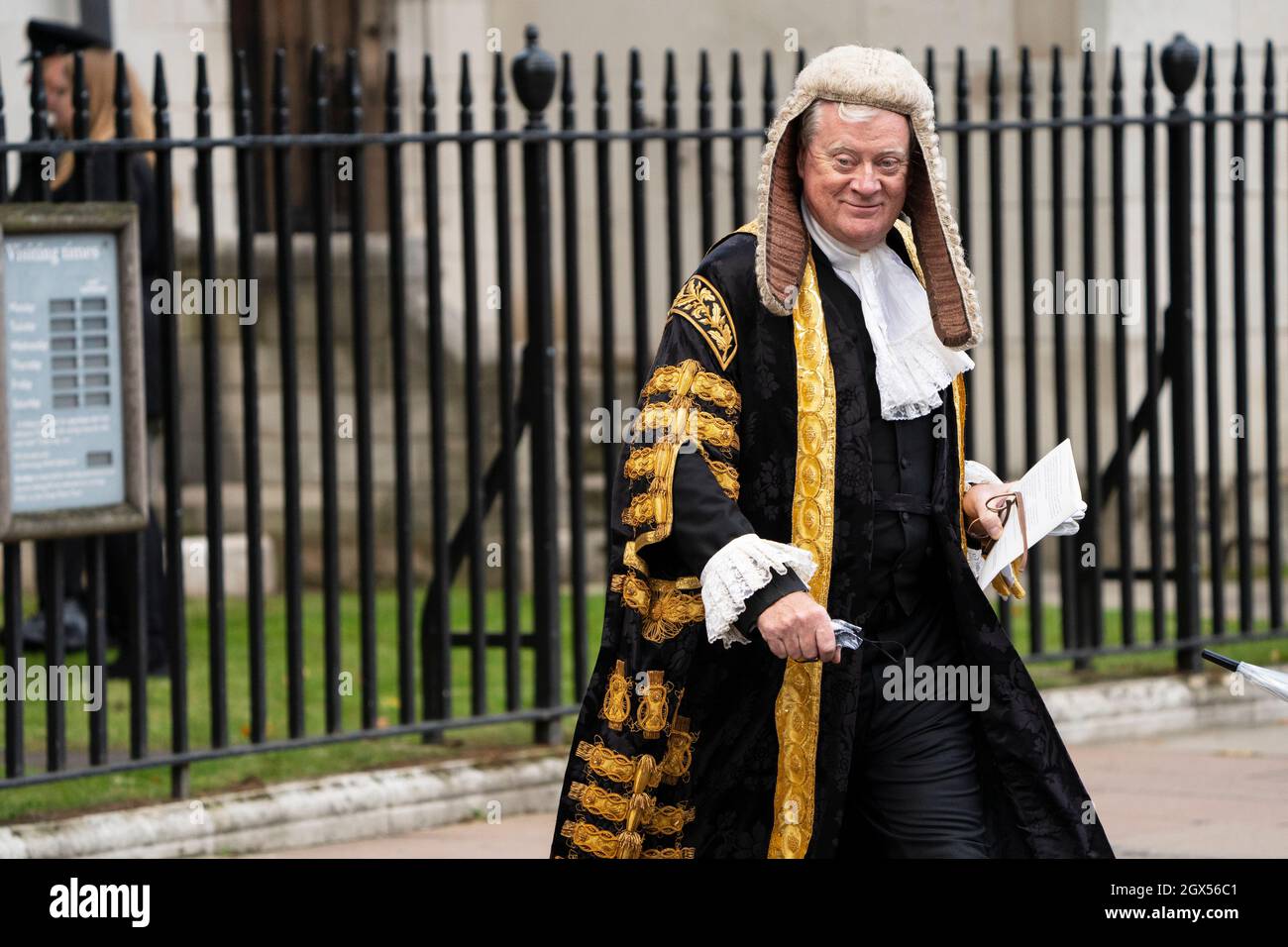 English barrister in courtroom hi-res stock photography and images - Alamy