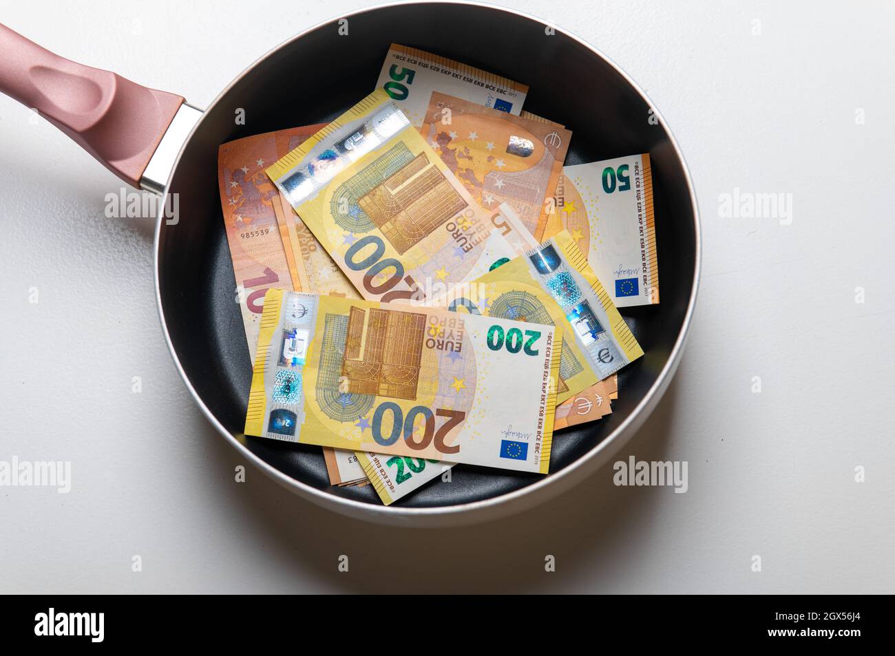 Pan euro hi-res stock photography and images - Alamy