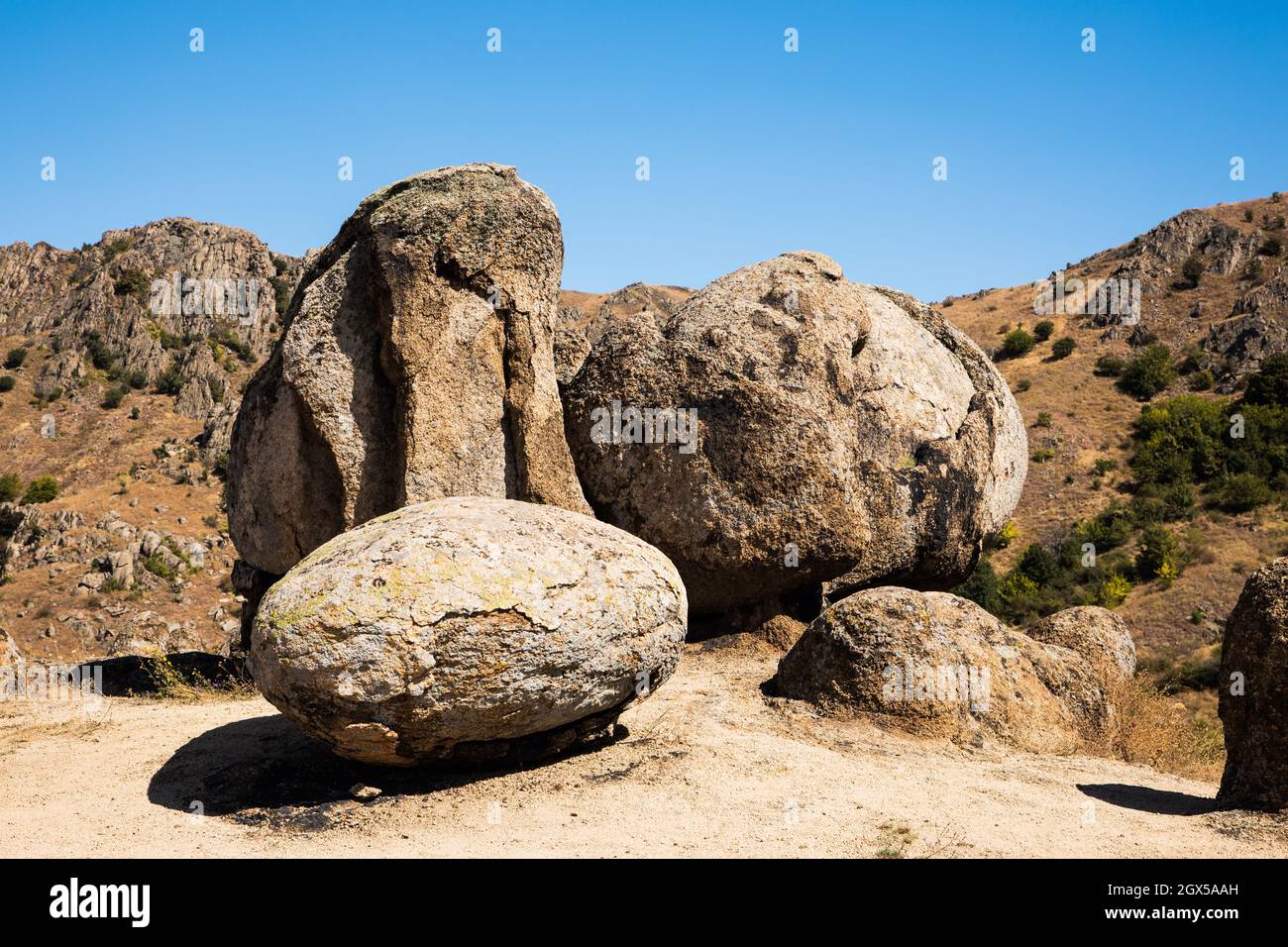 Muntii macin hi-res stock photography and images - Alamy