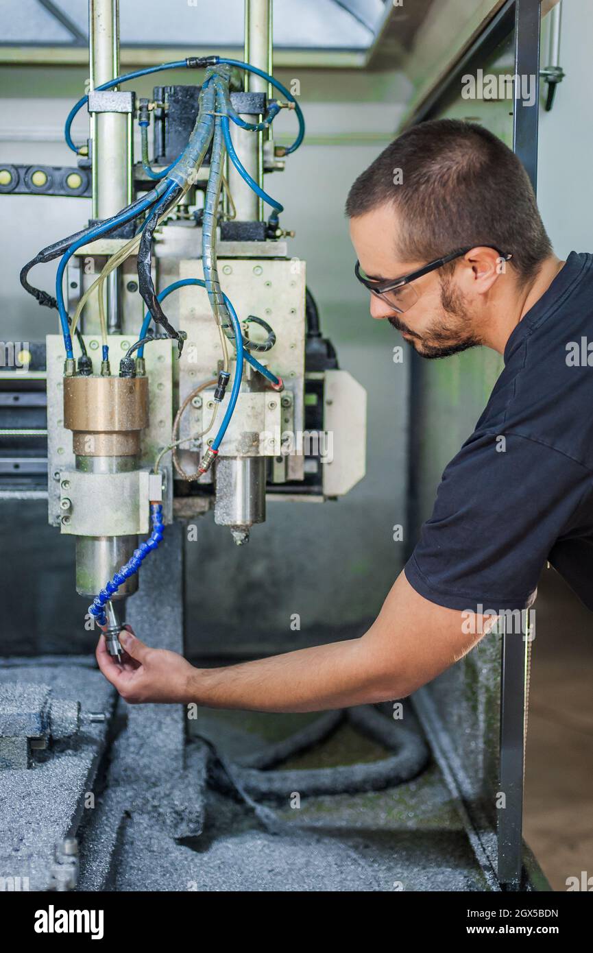 Stone router industry hi-res stock photography and images - Alamy