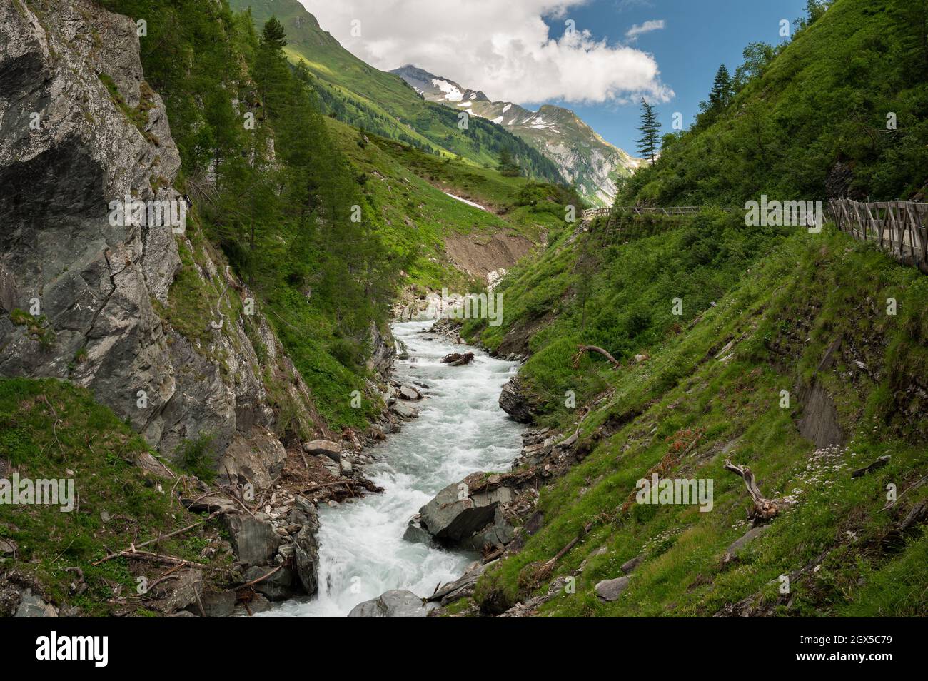 Valley in the Austrian alps in summer on a sunny day, Dorfertal ...