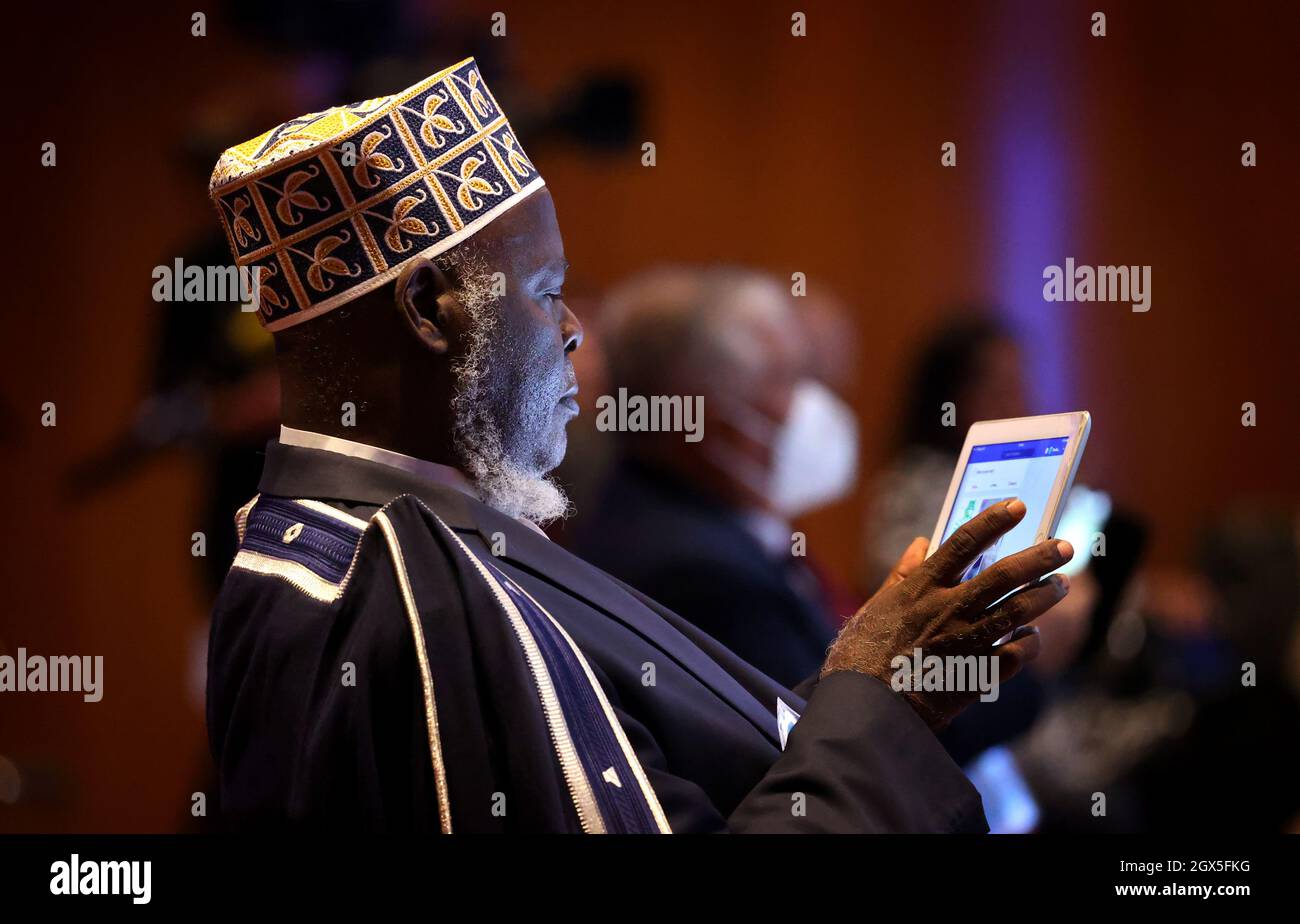 Lindau, Germany. 04th Oct, 2021. Grand Mufti Sheikh Shaban Mubaje from ...