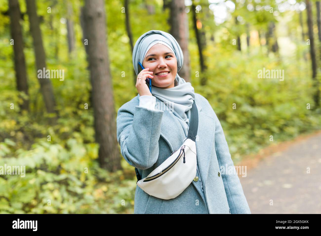 Muslim female student talk hi-res stock photography and images - Alamy
