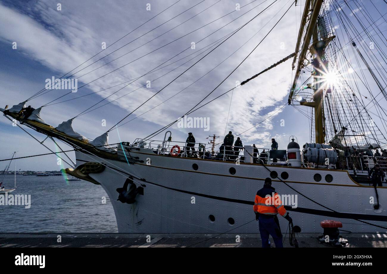 Kiel, Germany. 04th Oct, 2021. The sail training ship "Gorch Fock ...