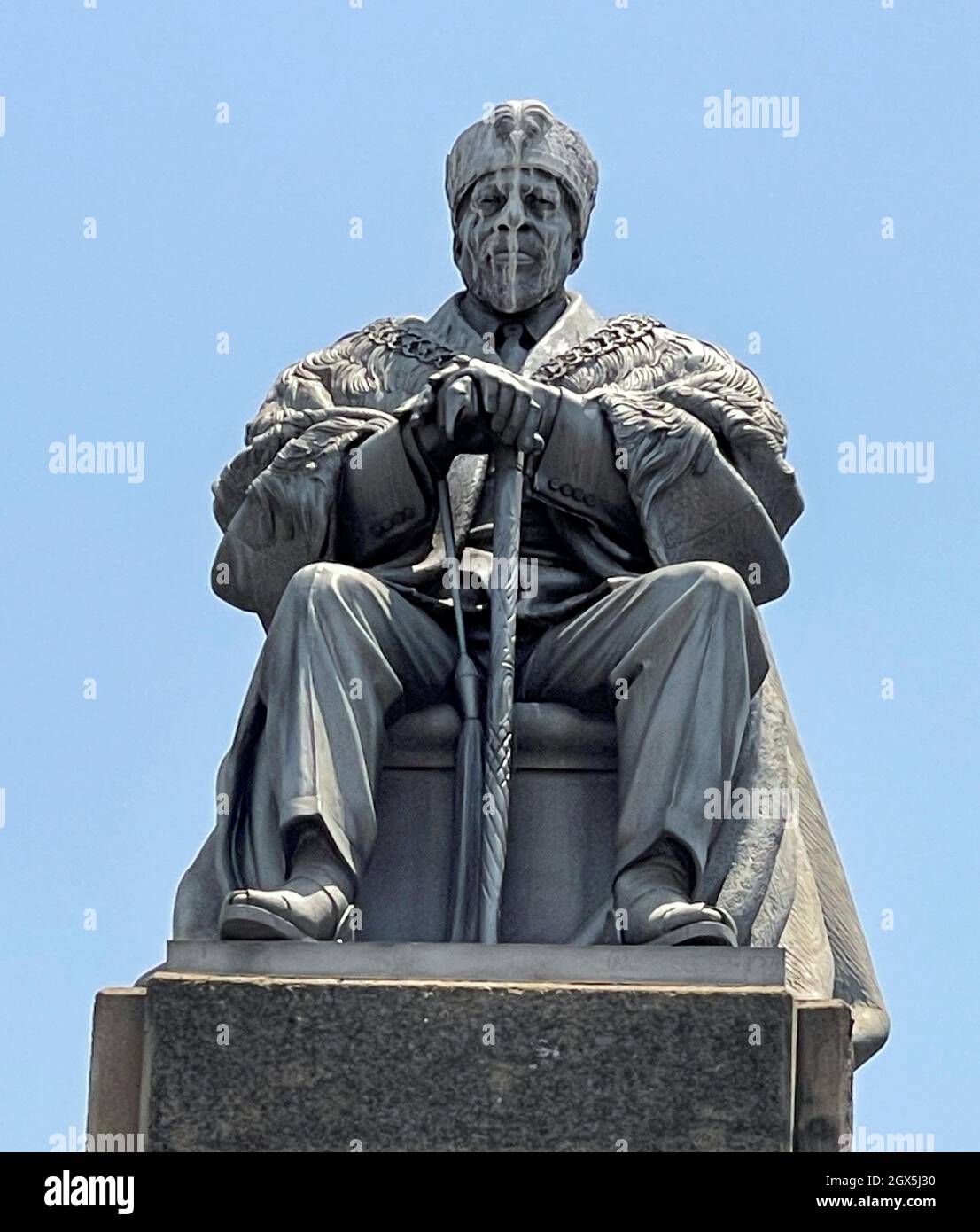 First president of kenya statue hi-res stock photography and images - Alamy