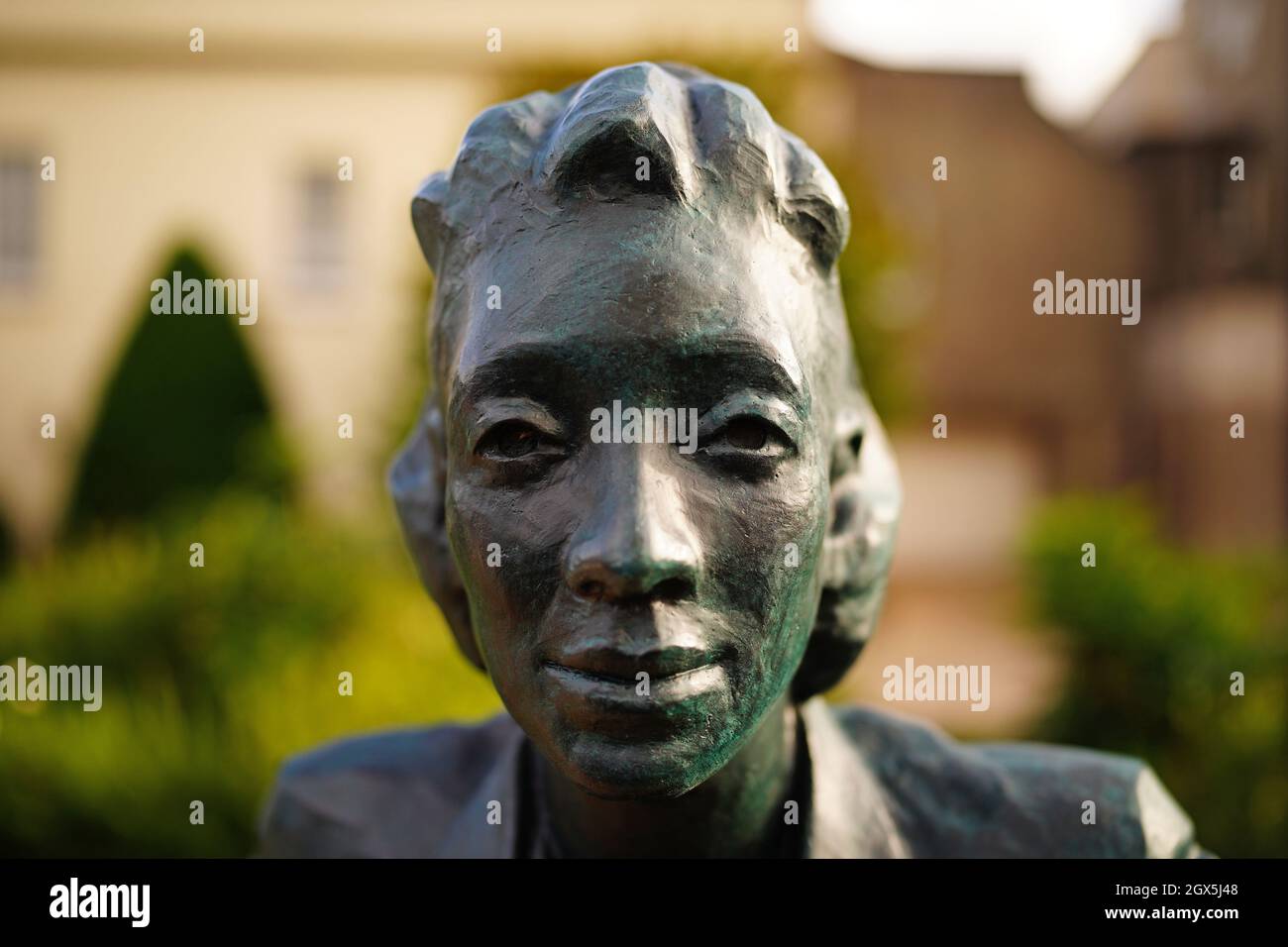 A statue of Henrietta Lacks is unveiled on the 70th anniversary of her ...