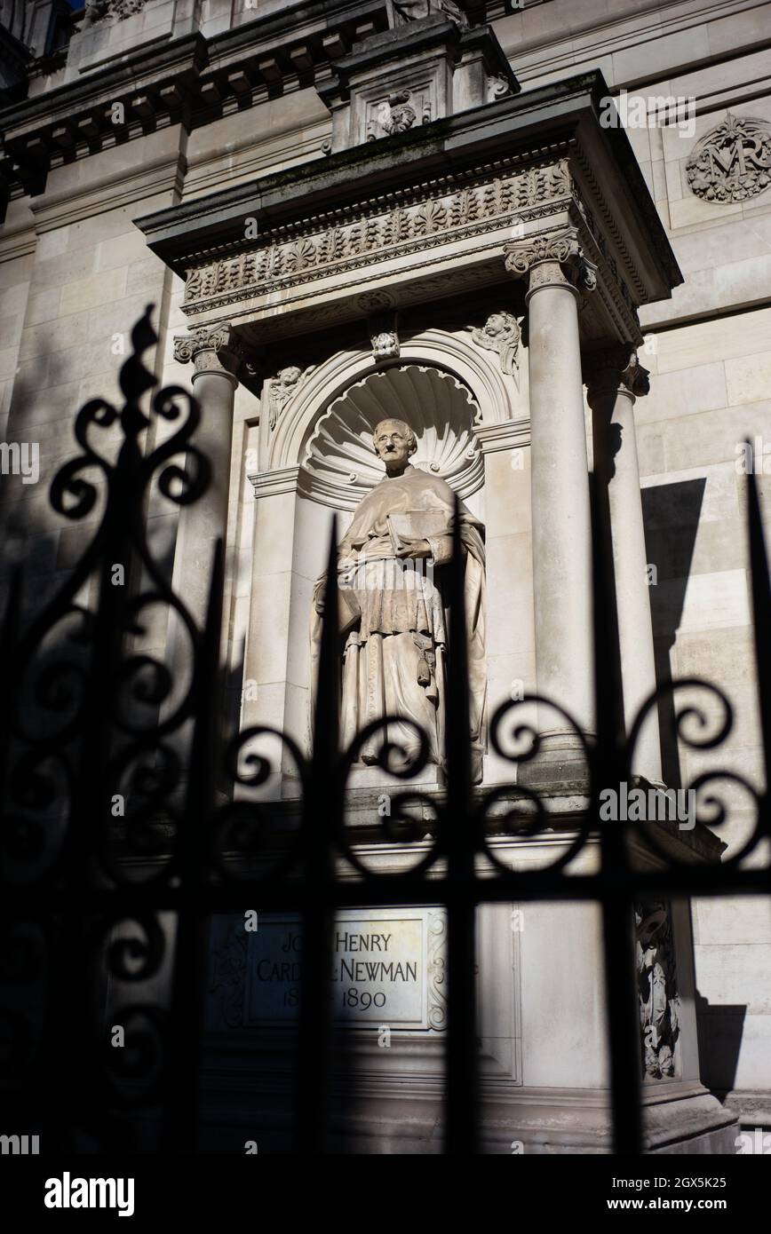 Holy Trinity Brompton Stock Photo - Alamy