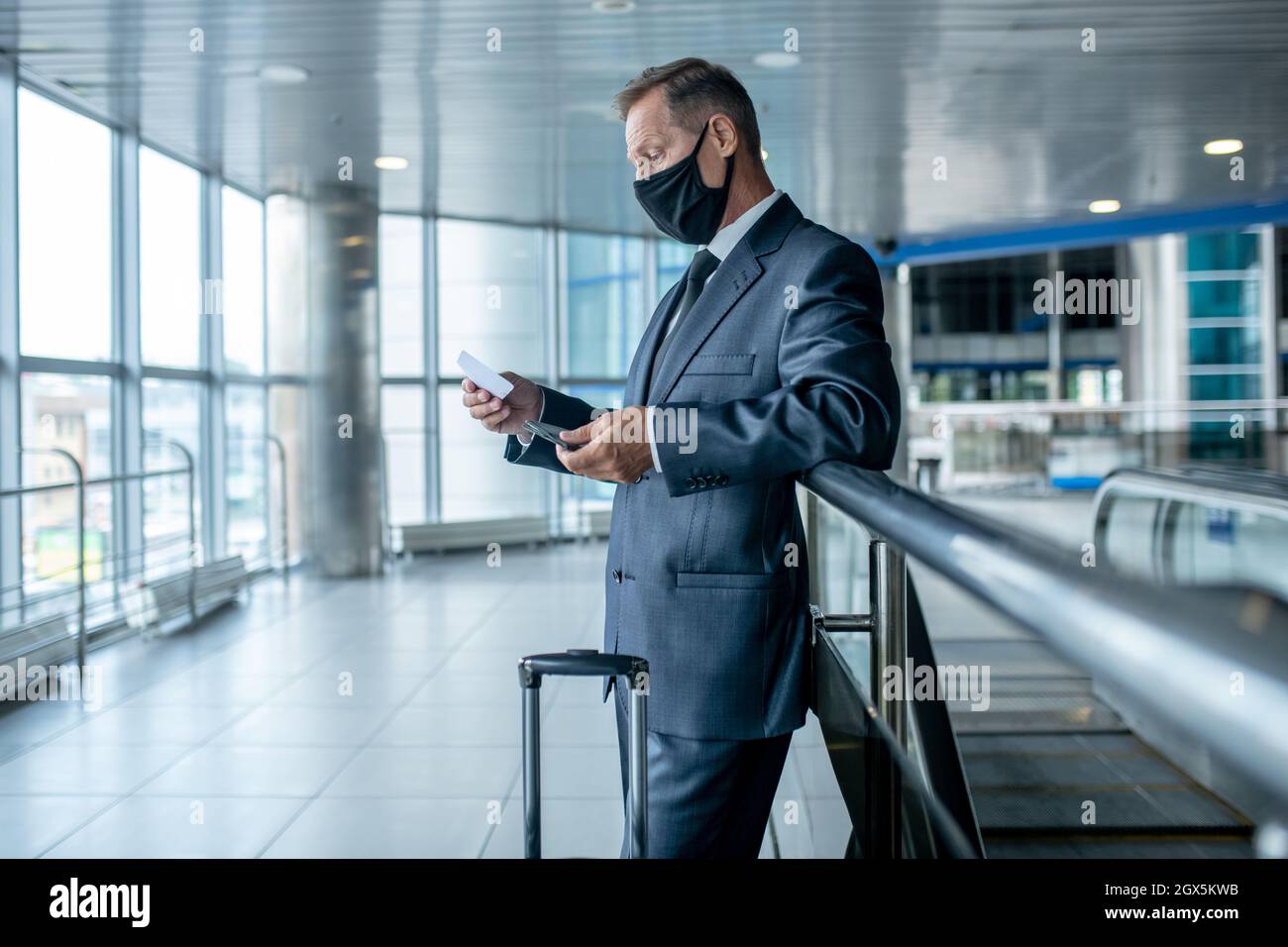 Man flight ticket hi-res stock photography and images - Alamy