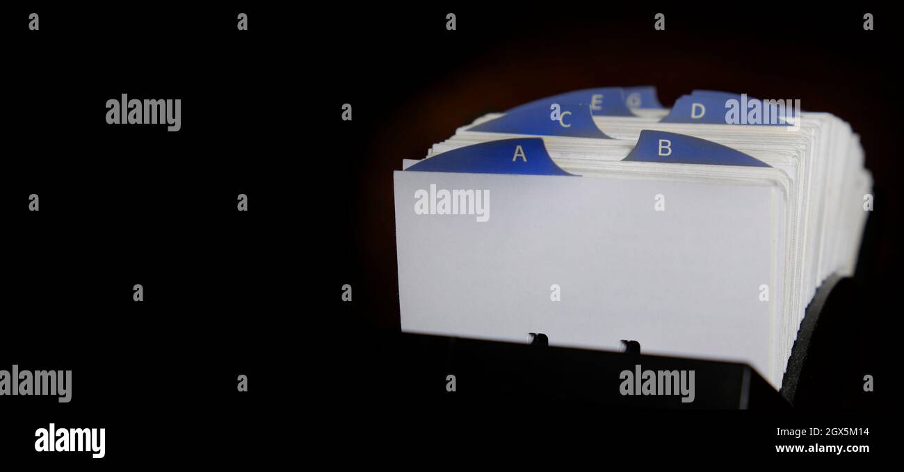 Index cards for buisness contacts and communication contact people ...