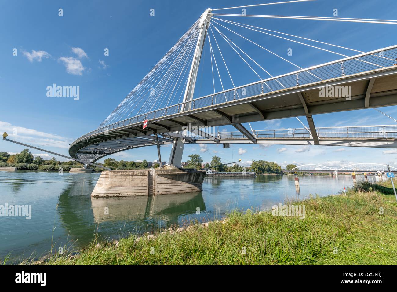 Connection walk hi-res stock photography and images - Alamy