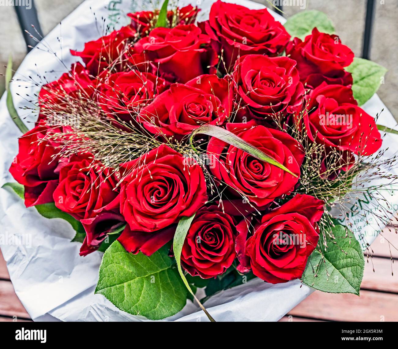 Bouquet of red roses; Strauß roter Rosen Stock Photo - Alamy