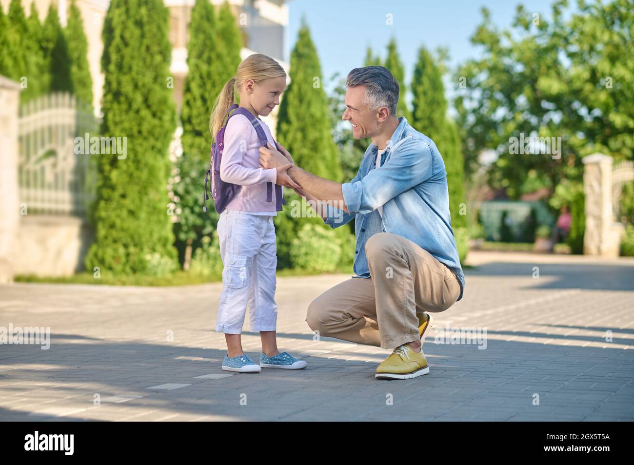 Man Crouching Walking High Resolution Stock Photography and Images - Alamy