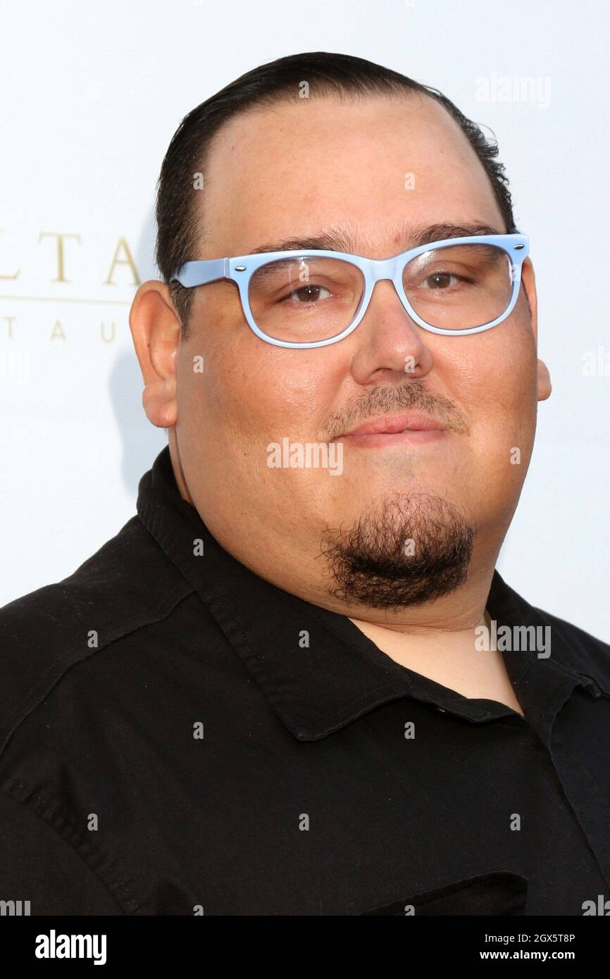 Momo rodriguez hi-res stock photography and images - Alamy