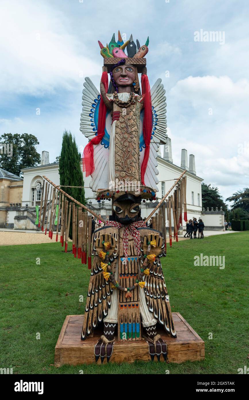 London, UK. 4 October 2021. Totem Latamat, carved by the indigenous ...