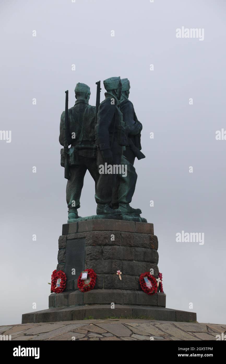 Commando memorial statue near Fort William Stock Photo - Alamy