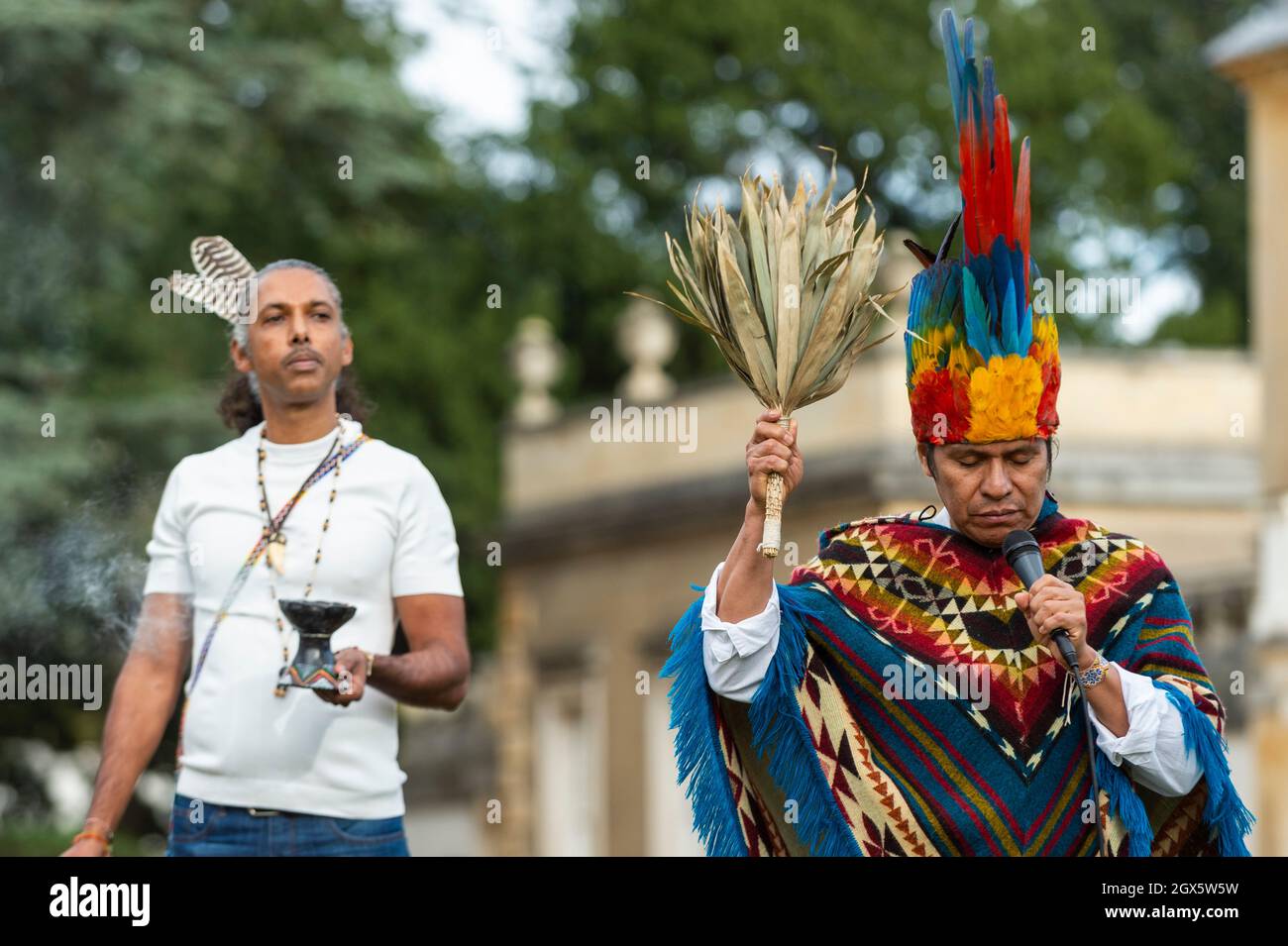 London, UK. 4 October 2021. (R) Kurikindi, a shaman from the Amazonian ...