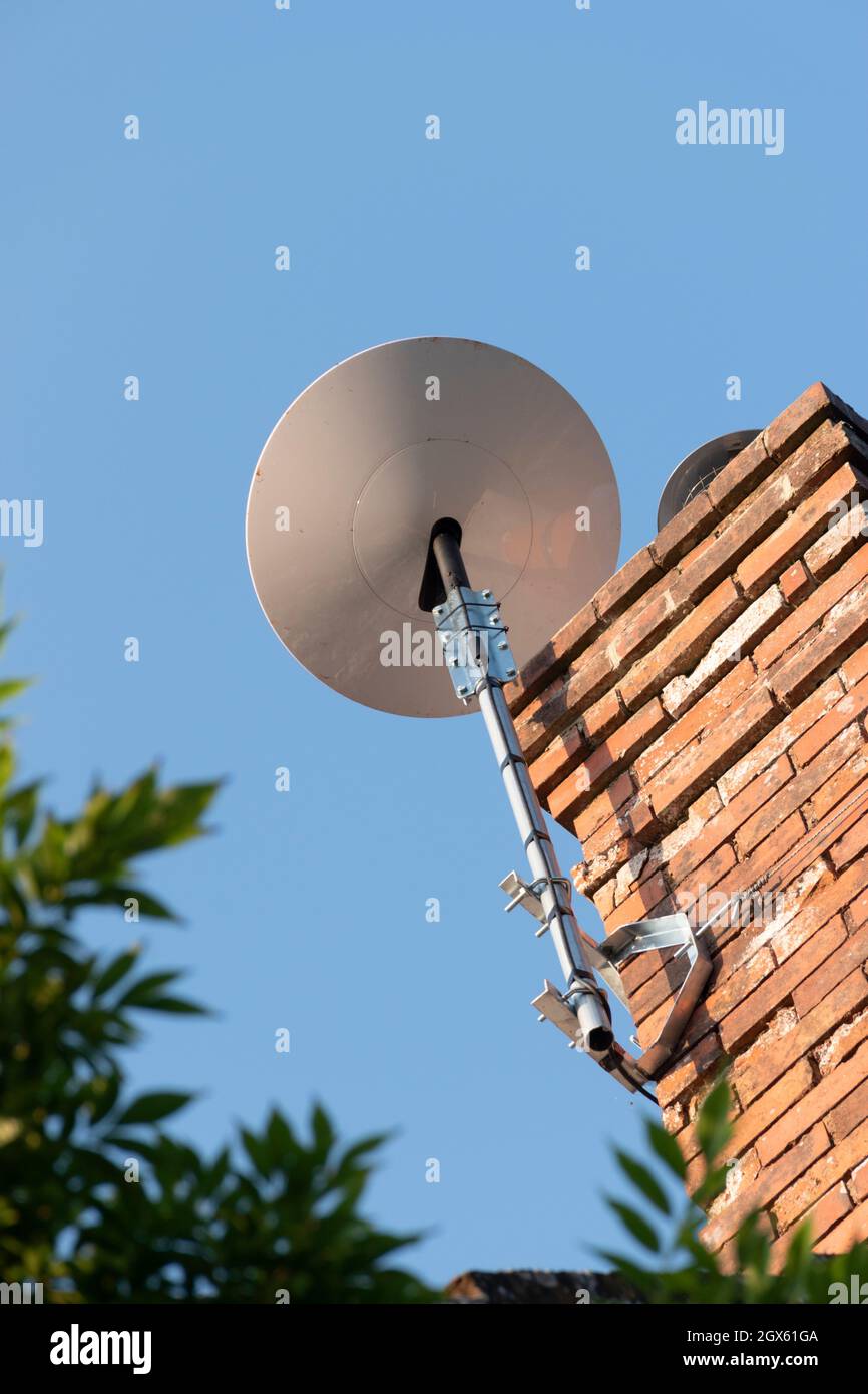 Rural broadband solution hi-res stock photography and images - Alamy