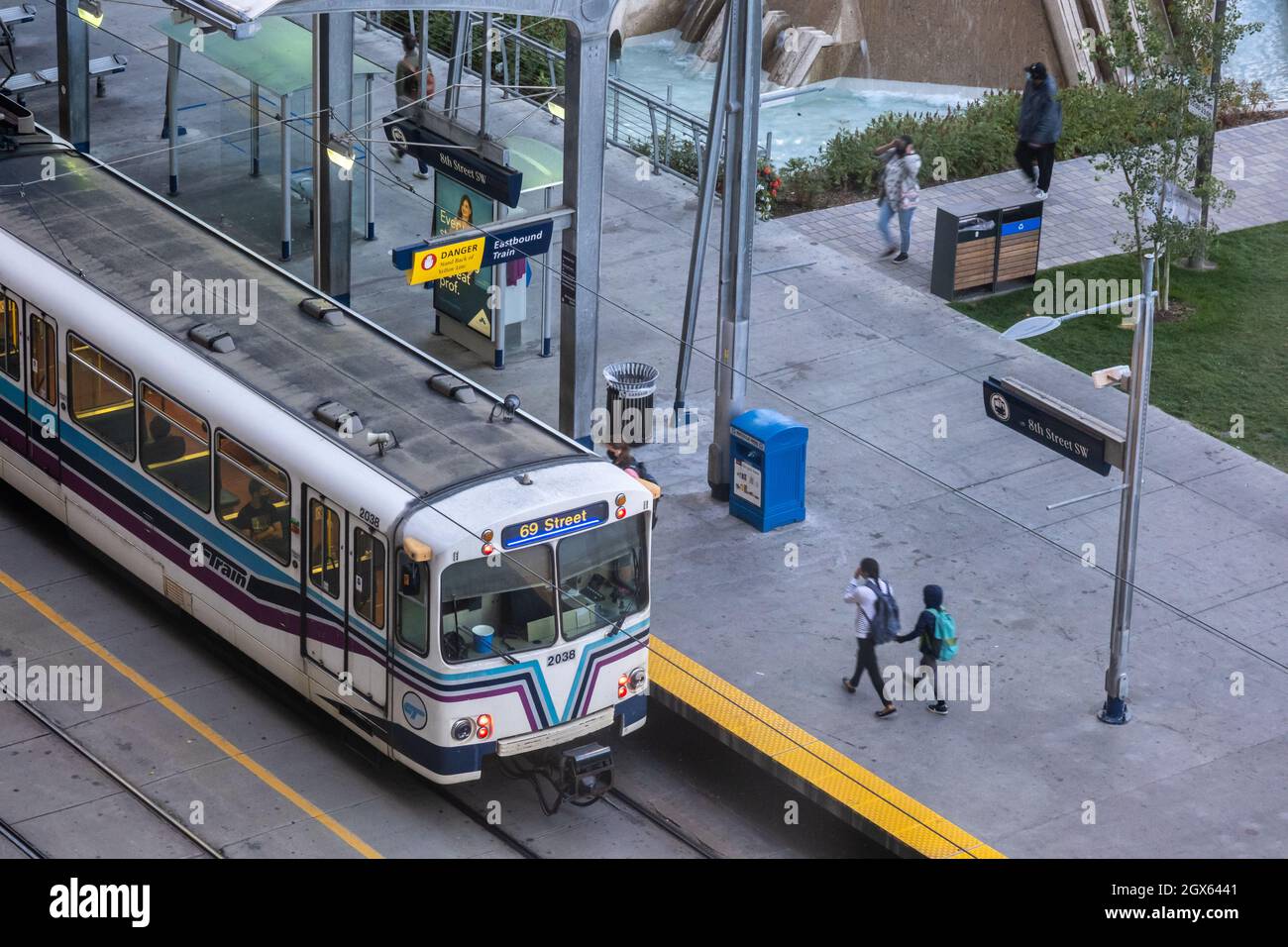 Calgary public transport hi-res stock photography and images - Alamy