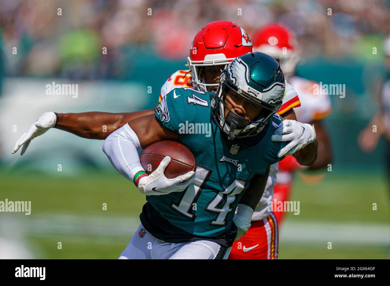 Kenneth gainwell eagles hi-res stock photography and images - Alamy