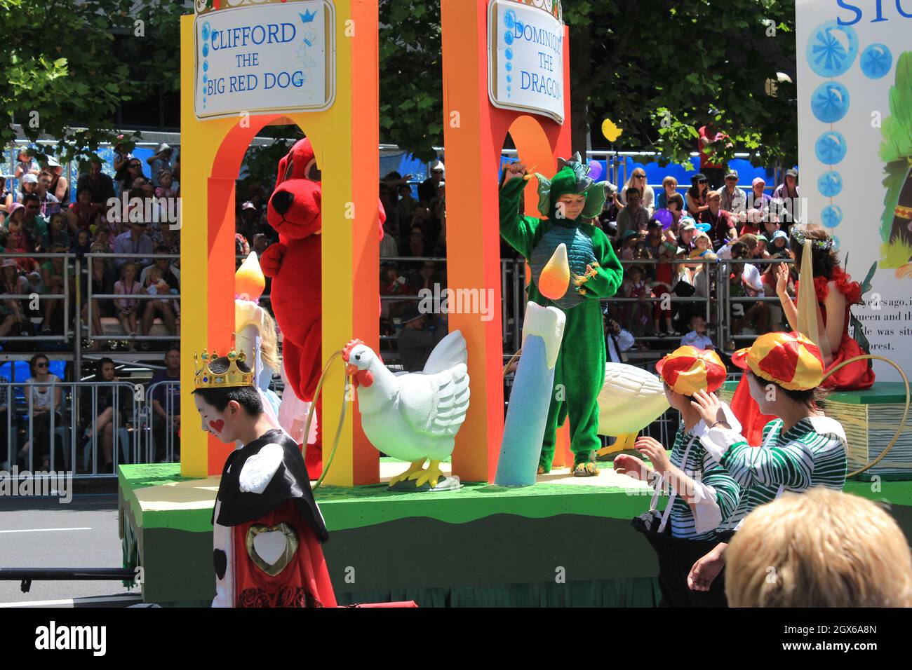 Christmas parade in Auckland. New Zealand. 20 Nov. 2011 Stock Photo - Alamy