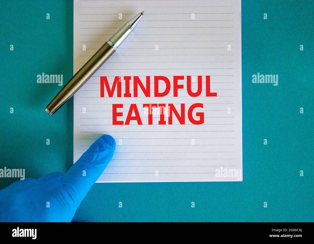 Mindful eating symbol. White note with words Mindful eating, beautiful ...