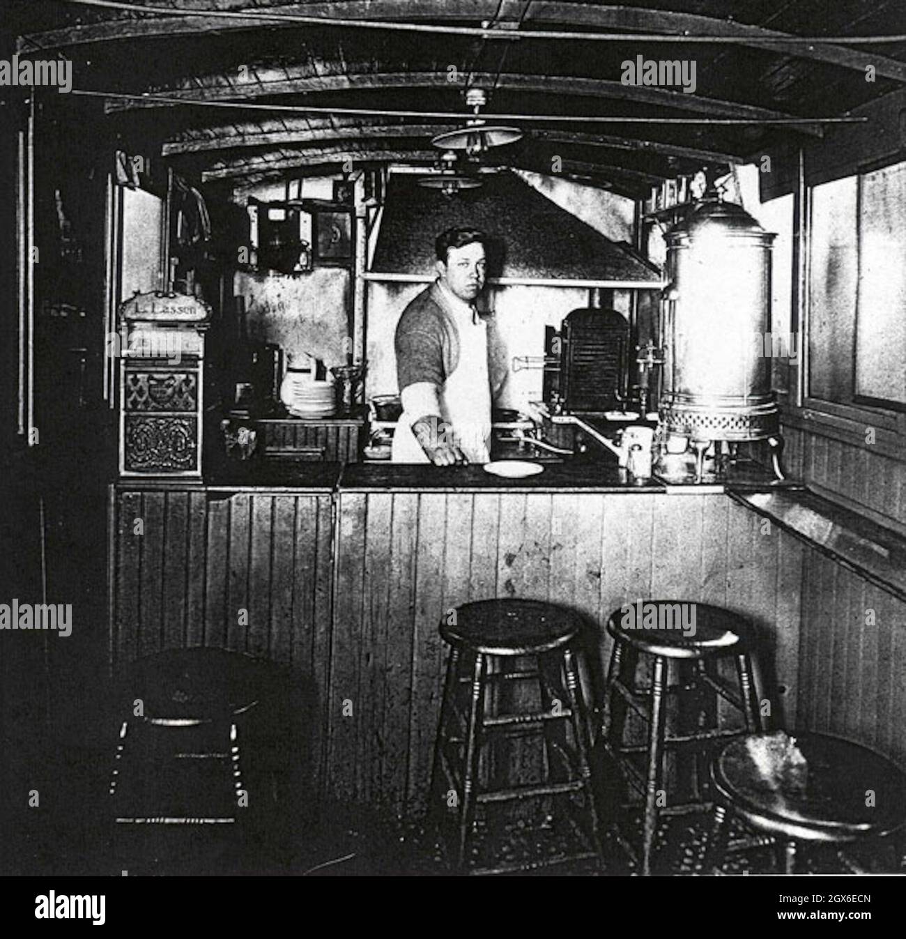 Louis Lassen Louis' Lunch wagon (1907-1916 Stock Photo - Alamy