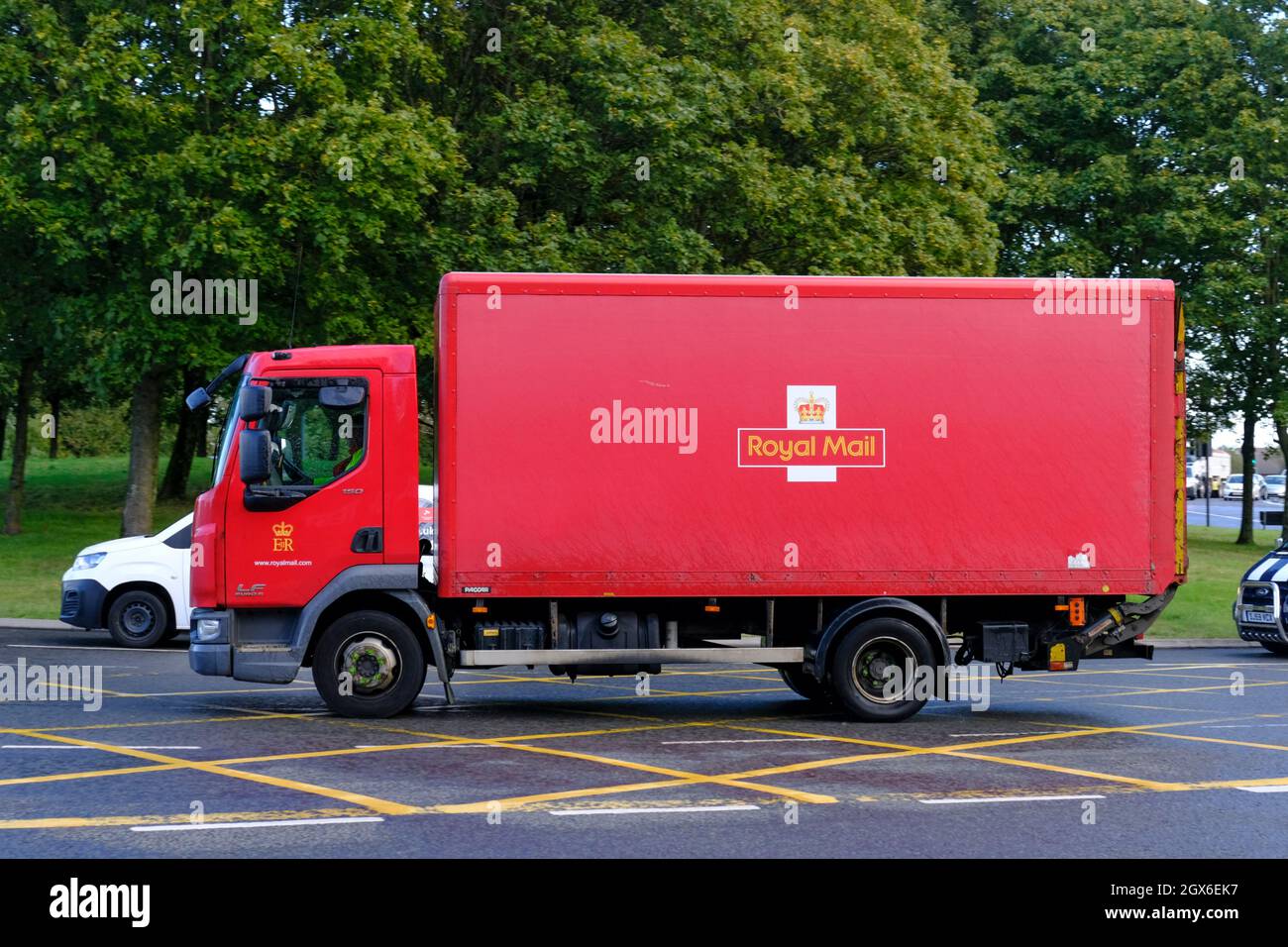 Royal Mail Lorry High Resolution Stock Photography and Images - Alamy