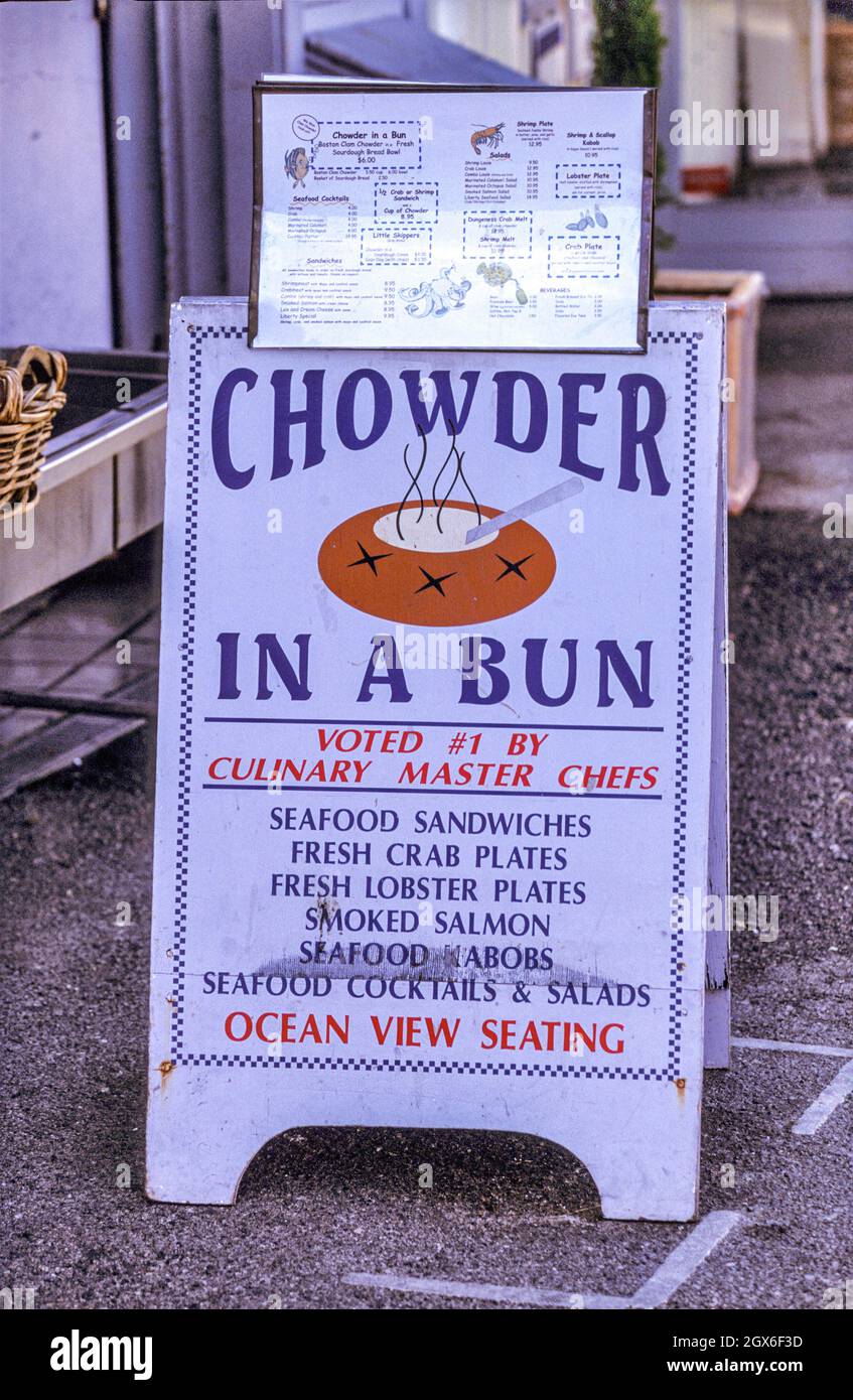 Chowder in a bun hi-res stock photography and images - Alamy