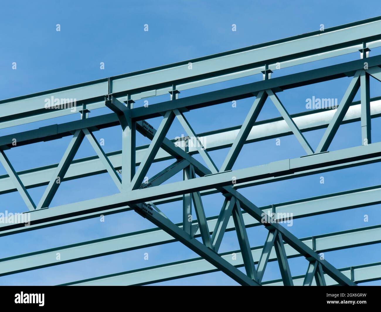 Steel roof truss hi-res stock photography and images - Alamy