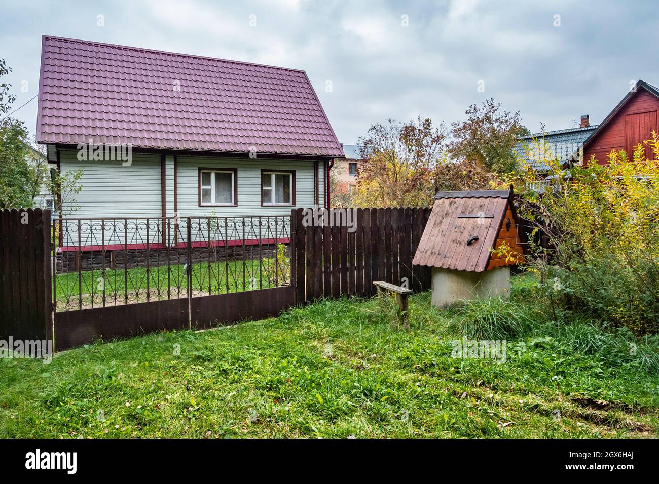 Dacha community hi-res stock photography and images - Alamy