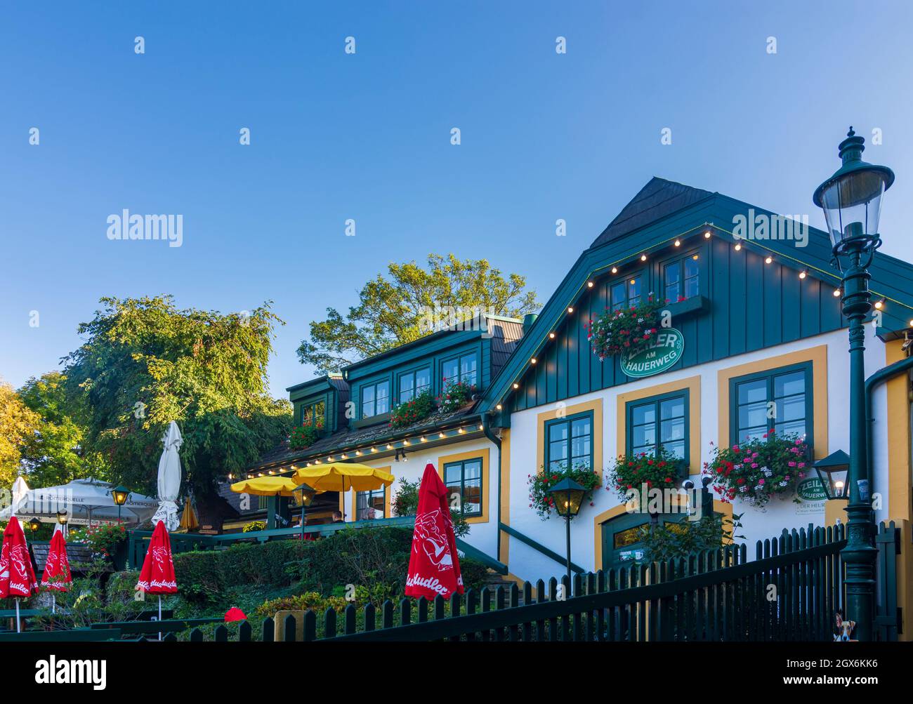 Wien, Vienna: tavern Heuriger Zeiler am Hauerweg in Neustift am Walde ...