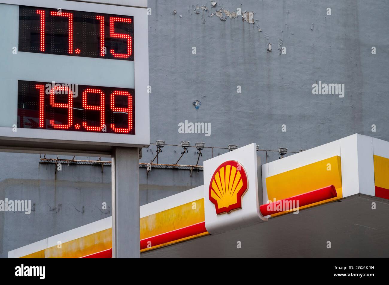 Price of gas is displayed on a screen at the global group of energy and ...
