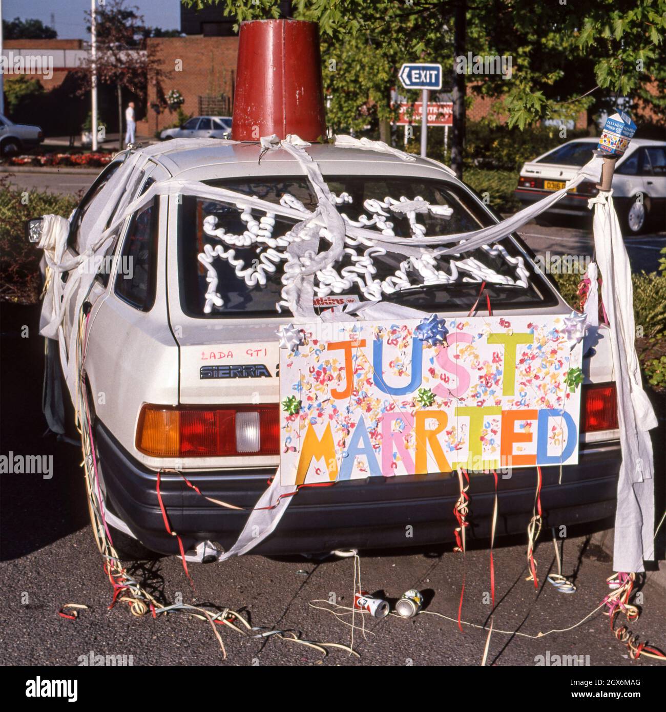 White Car 1980s Hi Res Stock Photography And Images Alamy