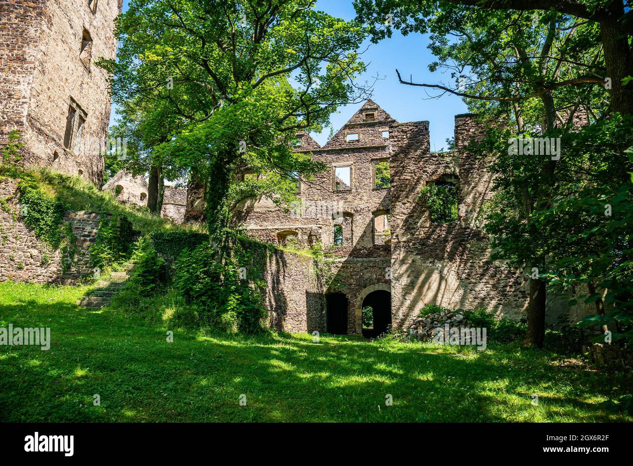 Swiny castle hi-res stock photography and images - Alamy