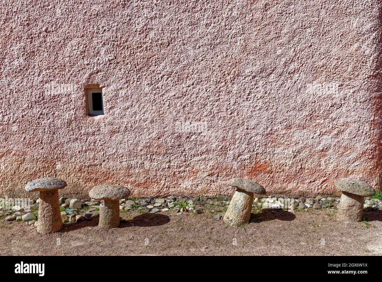 Harled stone hi-res stock photography and images - Alamy