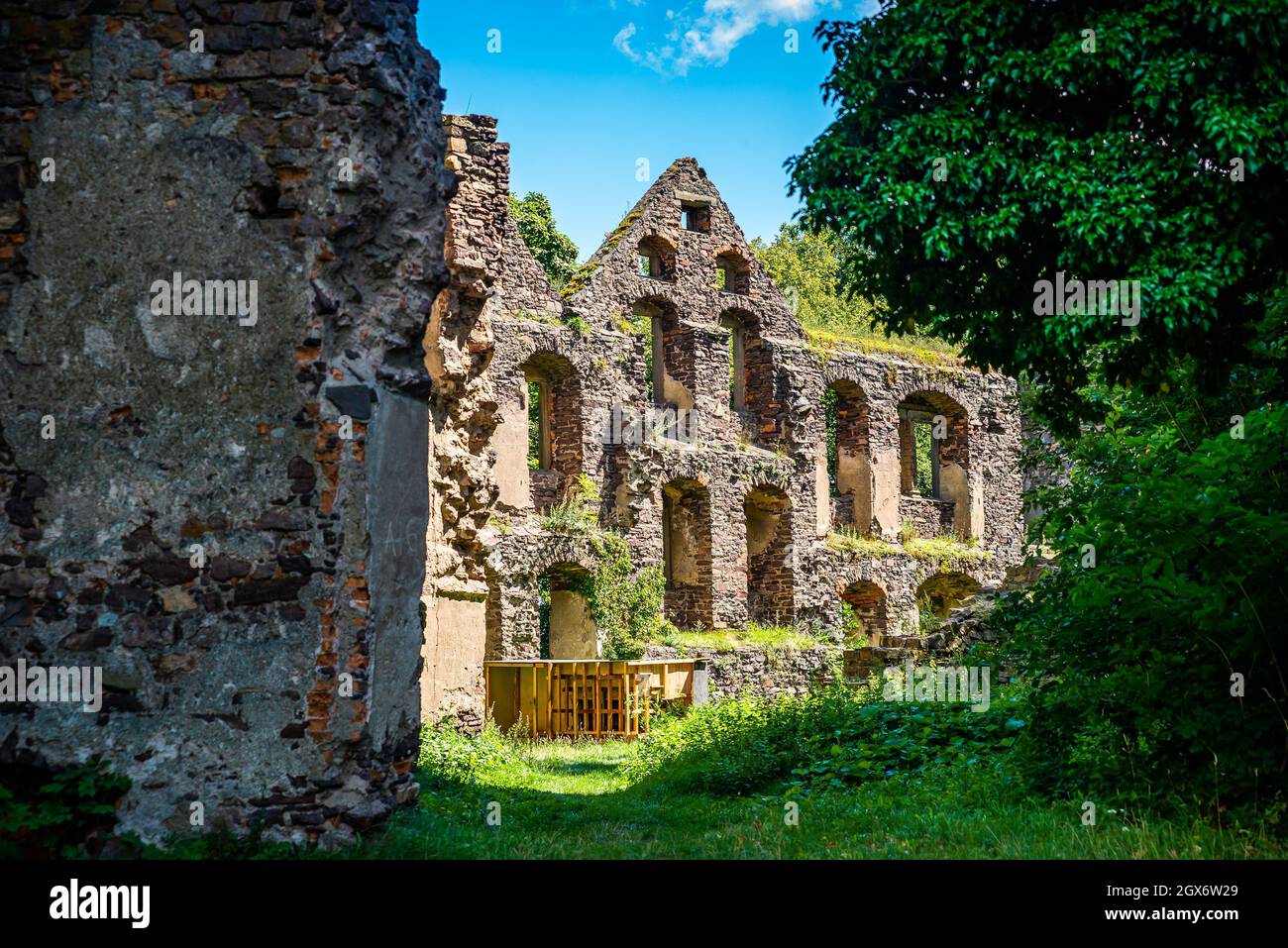 Swiny castle hi-res stock photography and images - Alamy