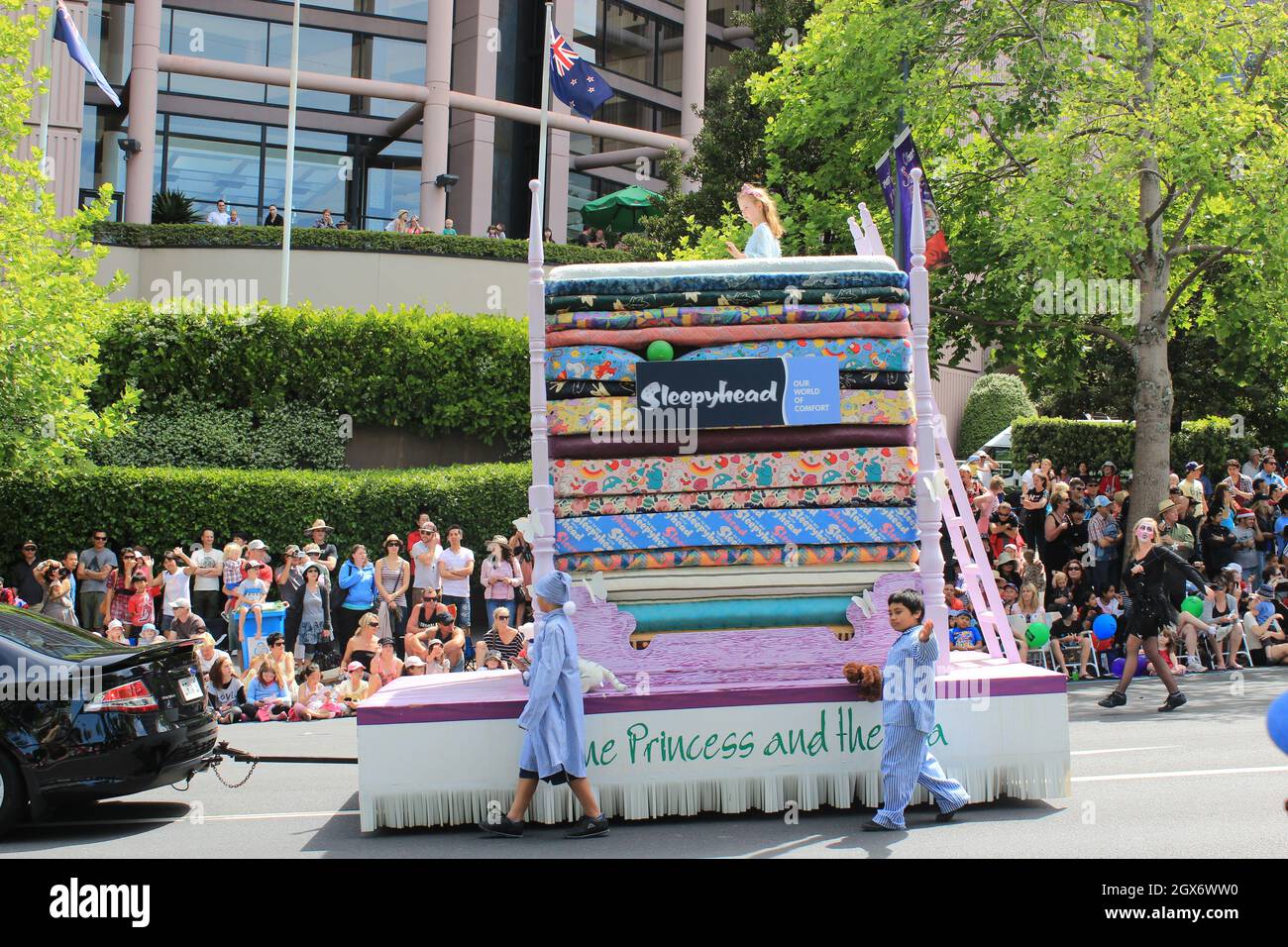 Christmas parade in Auckland. New Zealand. 20 Nov. 2011 Stock Photo - Alamy