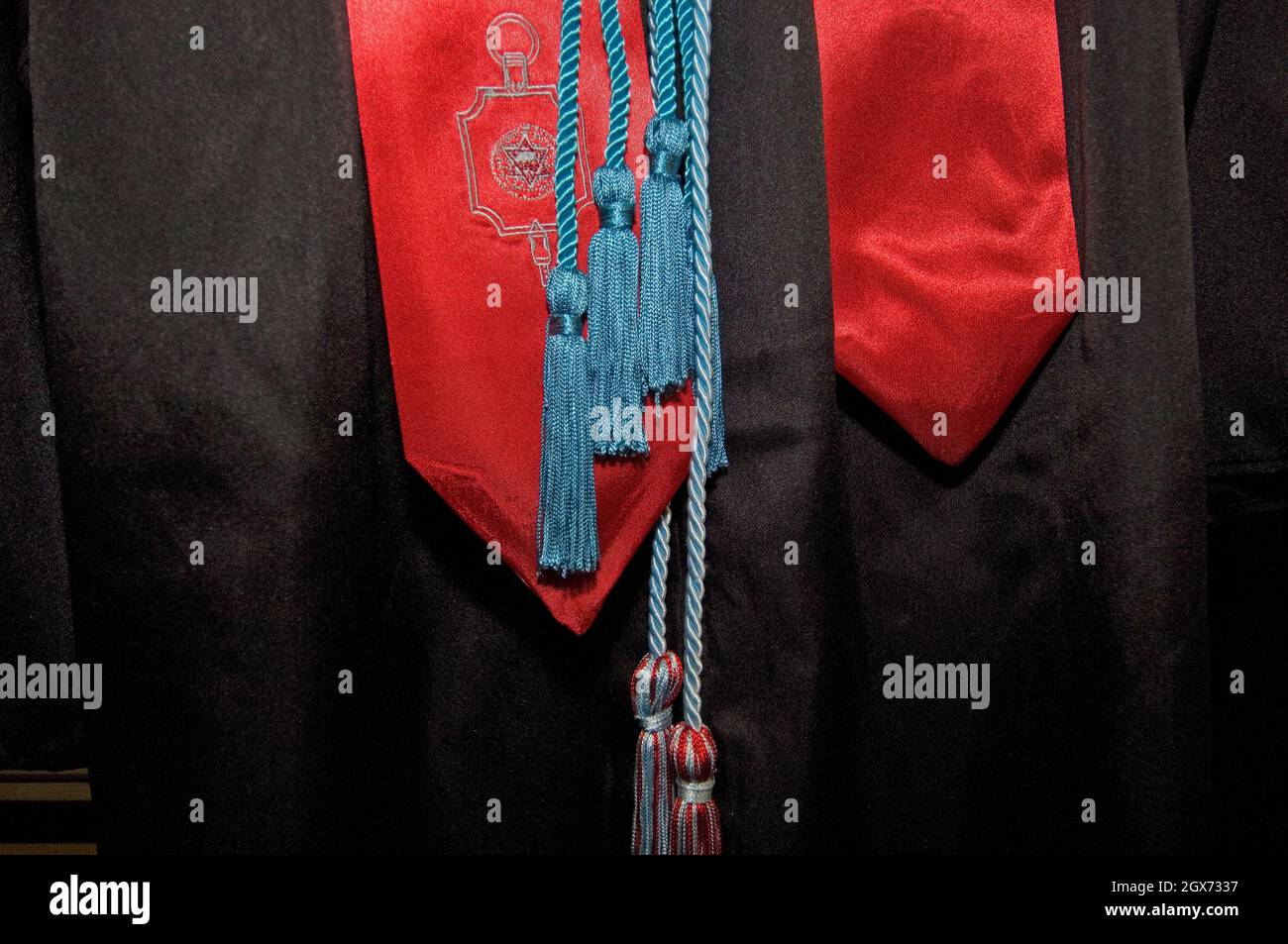 college graduation honors award insignia Stock Photo - Alamy