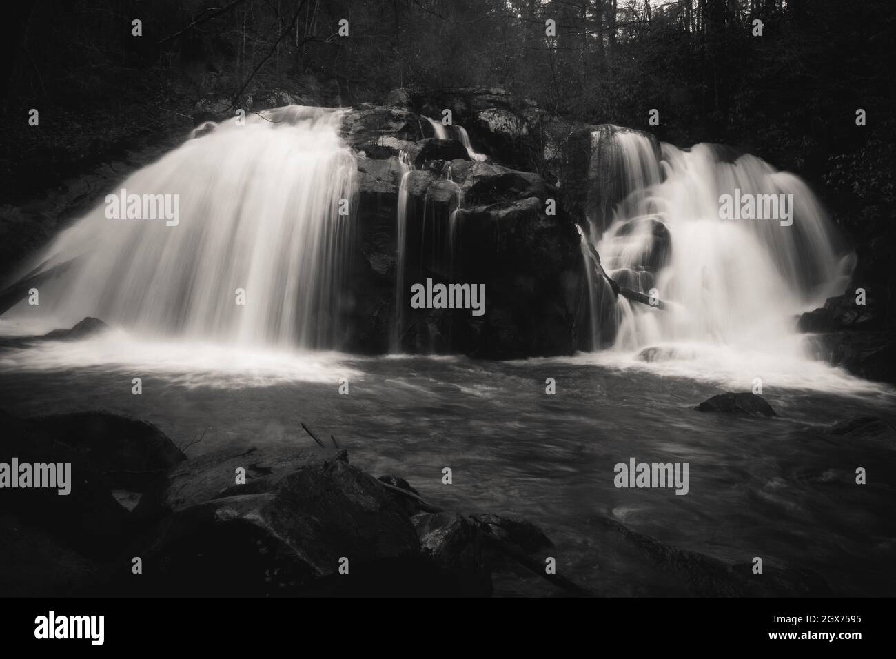 Long perspective of waterfall hi-res stock photography and images - Alamy