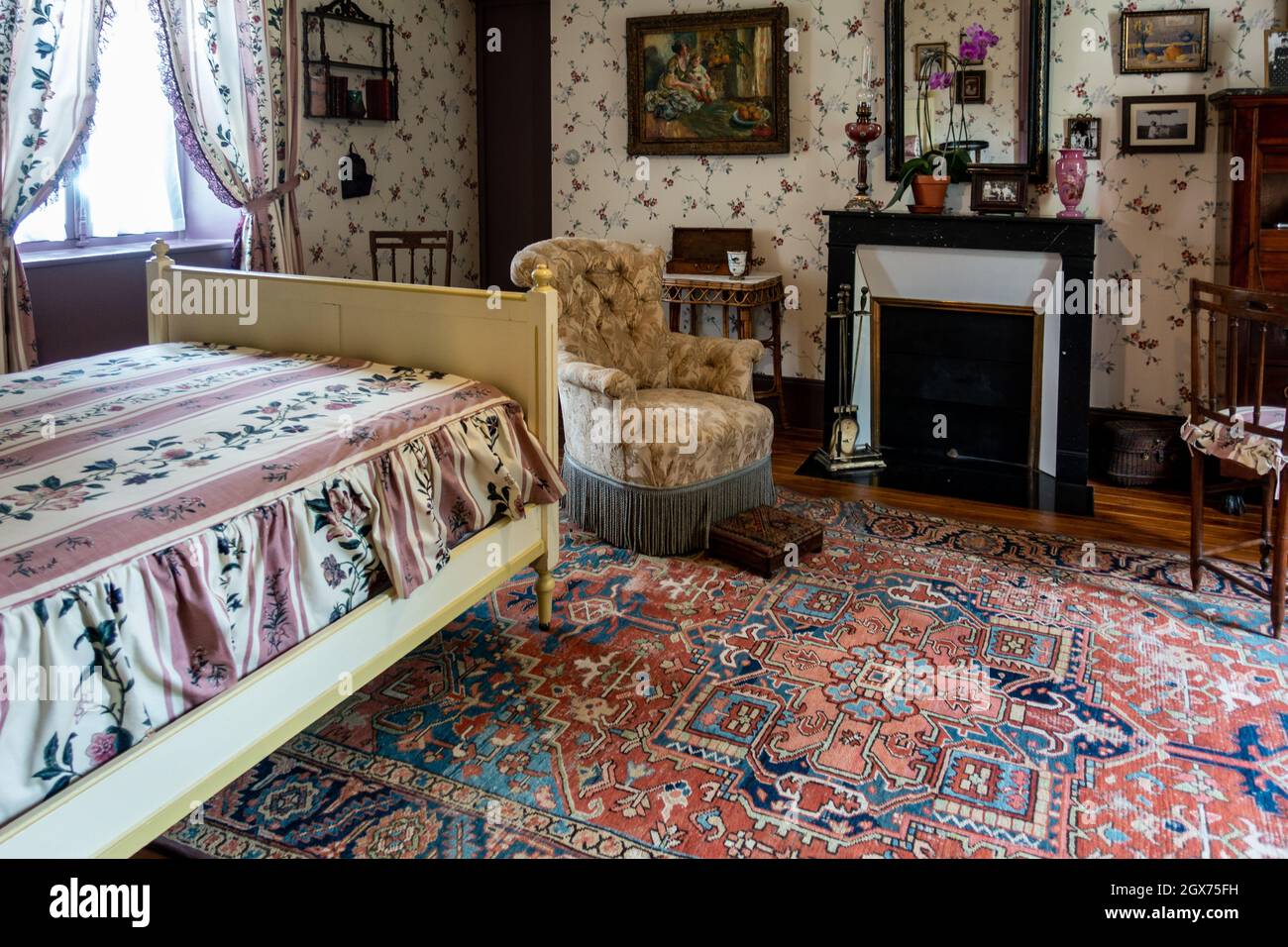 Interior of monets house in giverny hi-res stock photography and images ...